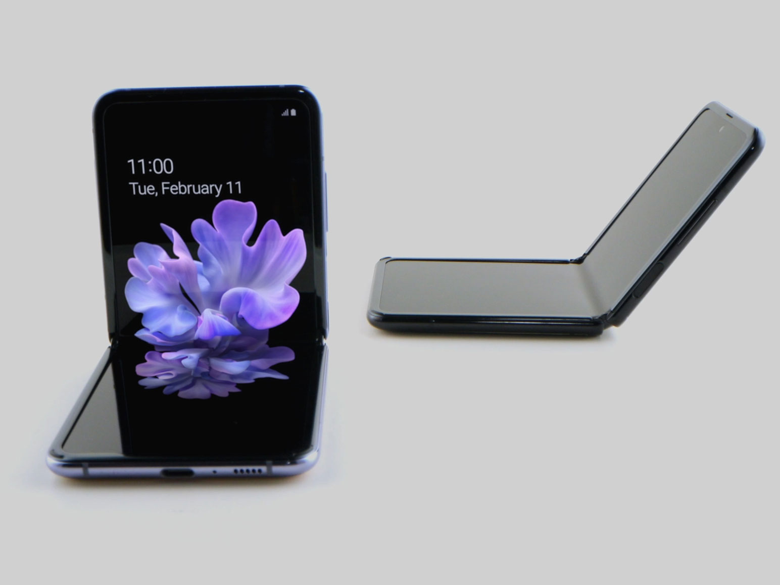 The Samsung Galaxy Z Flip: A Revolutionary Folding Smartphone That ...