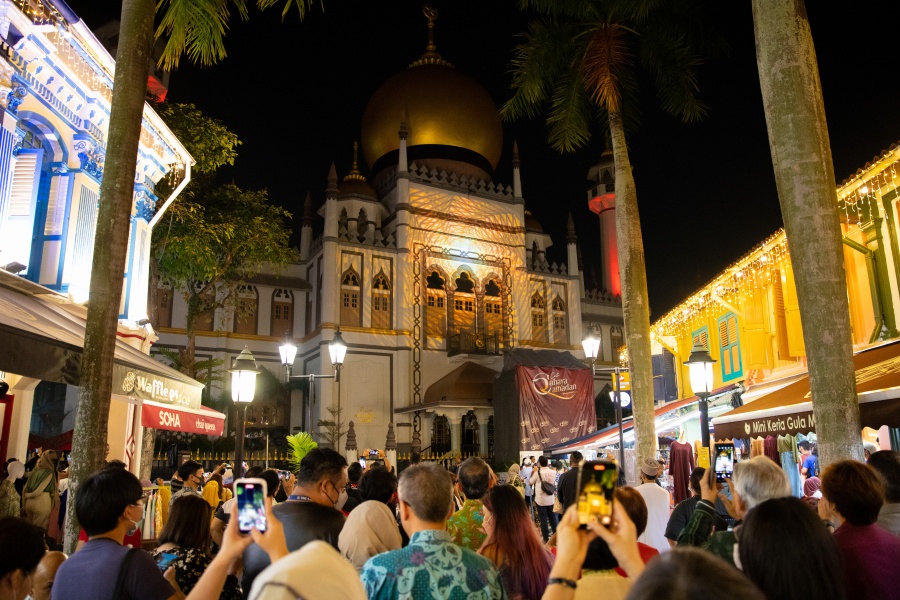 RAYA Celebration & Festivities Across The Border - The Peak Malaysia